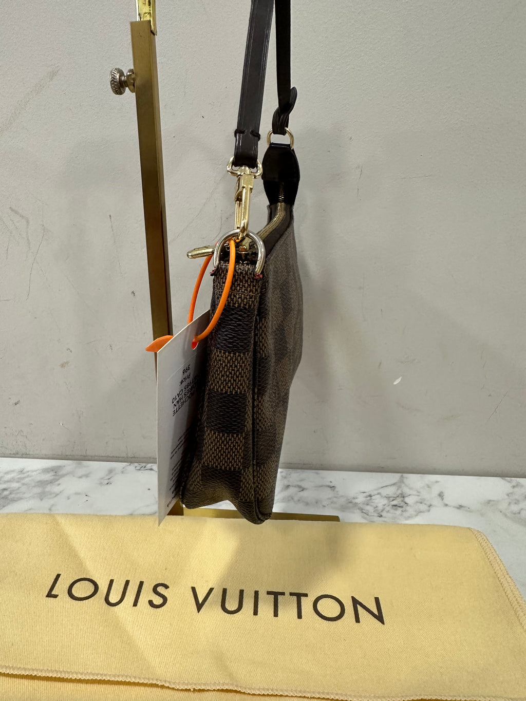 Louis Vuitton Damier Pochette – Vintage d'Harmonie