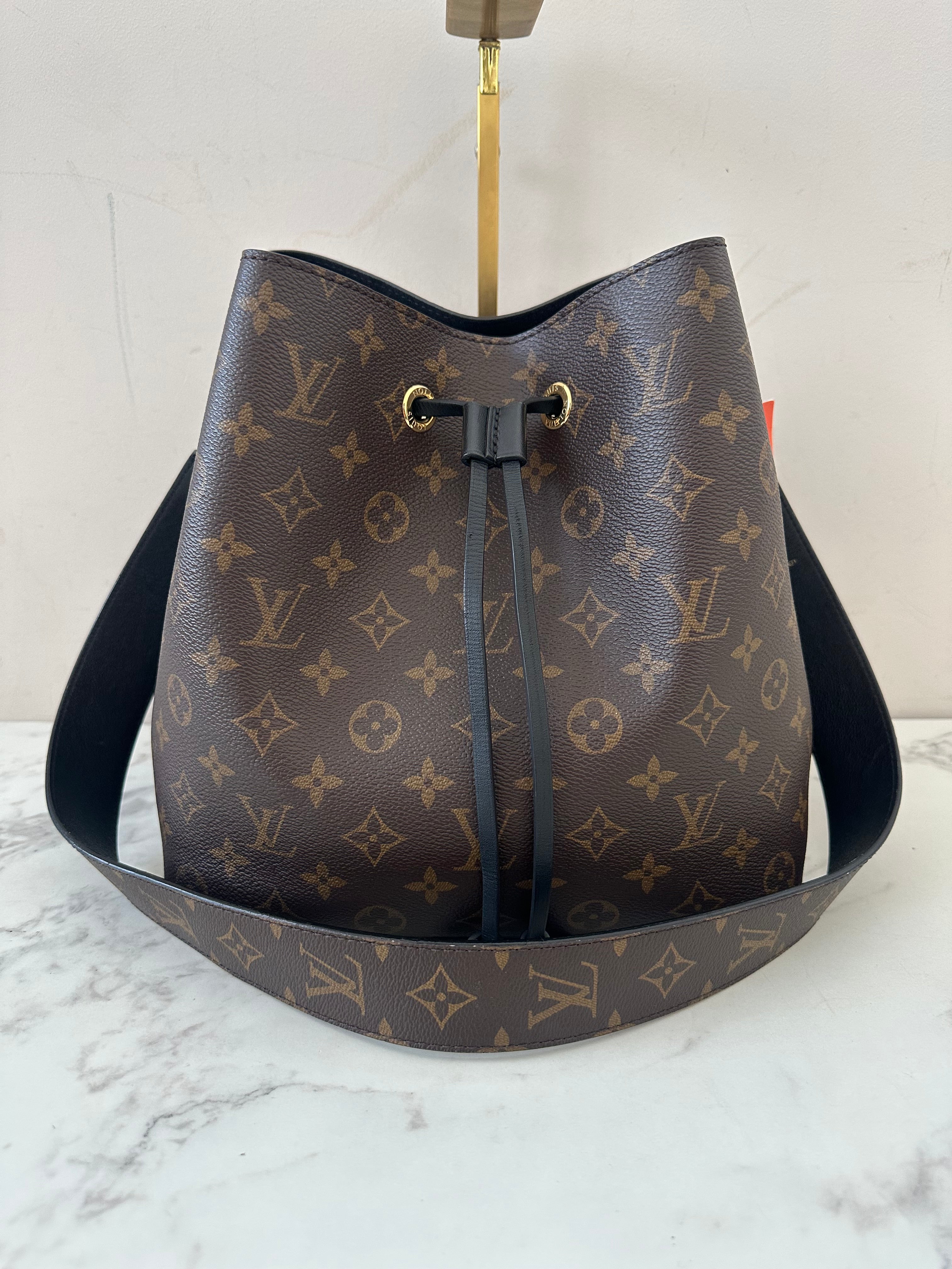 Louis Vuitton Neo Noé Limited Black – Vintage d'Harmonie